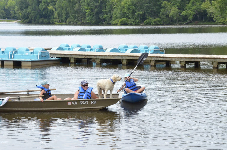 The 5 Best Jon Boat Oars of 2020 - Survival Tech Shop